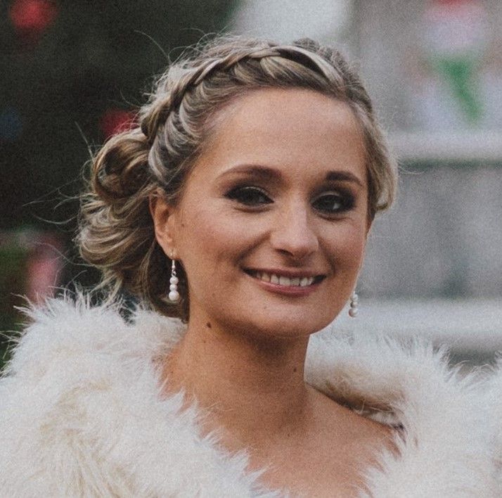 Niamh Collins (nee Flynn) - Doora-Barefield Parish
